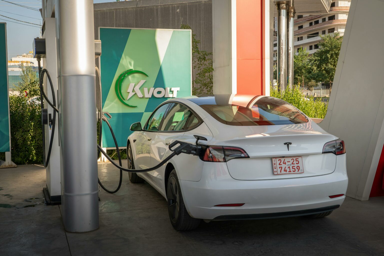 UAE & Saudi Arabia Shift Into the Fast Lane of Electric Luxury UAE ...