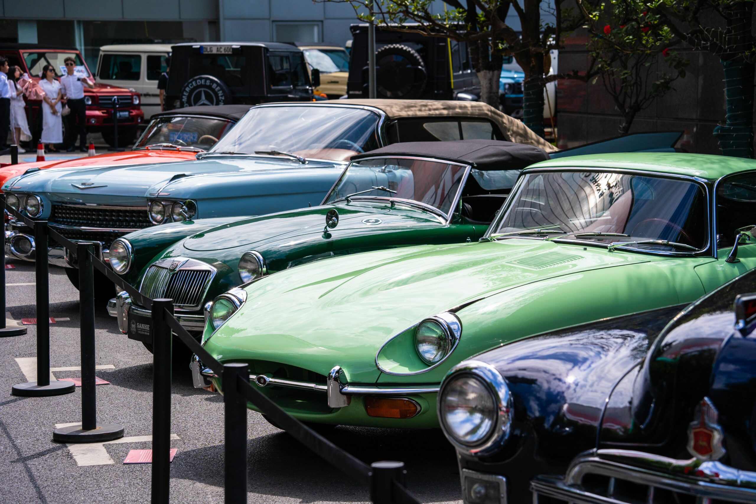 Preserving Automotive Legends Preserving Automotive Legends - CarBook ...